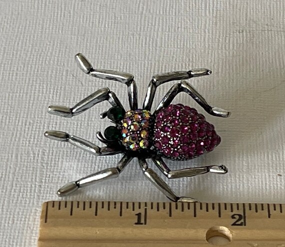 Rhinestone spider brooch, tarantula pin, purple spide… - Gem