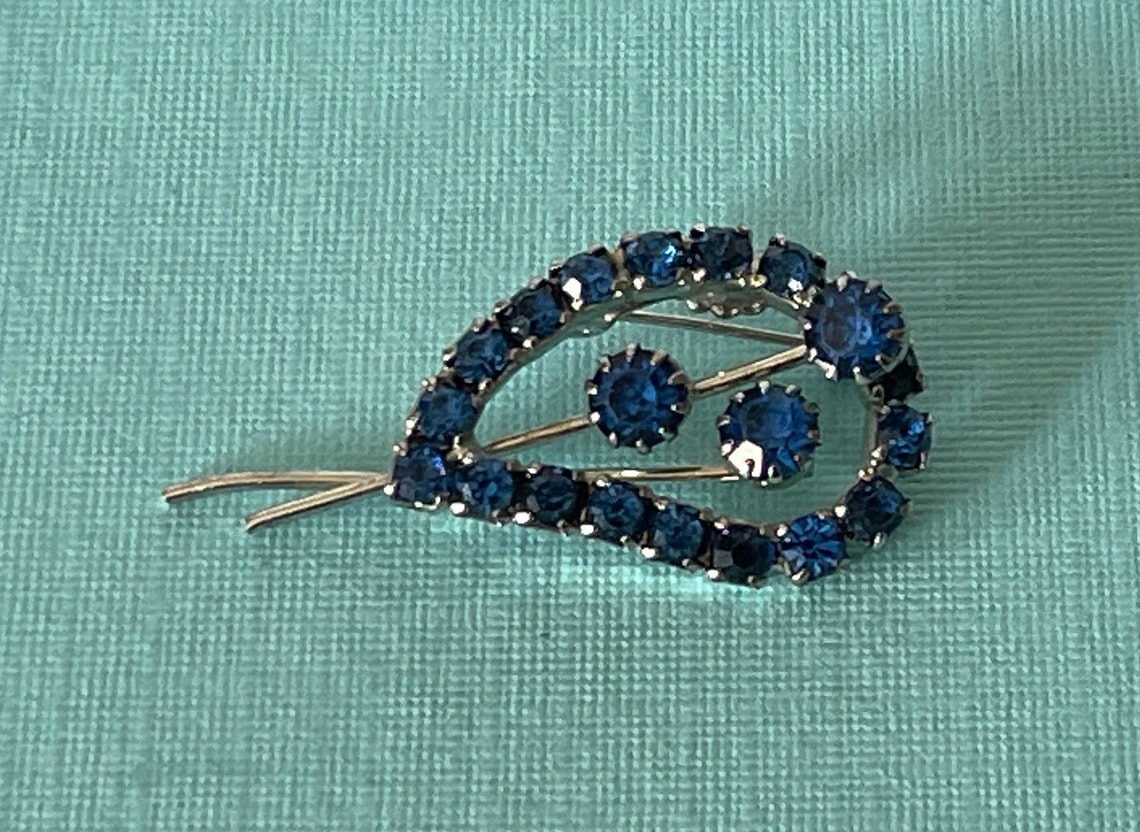 Vintage Blue Rhinestone Flower Pin Blue Leaf Brooch High End - Etsy