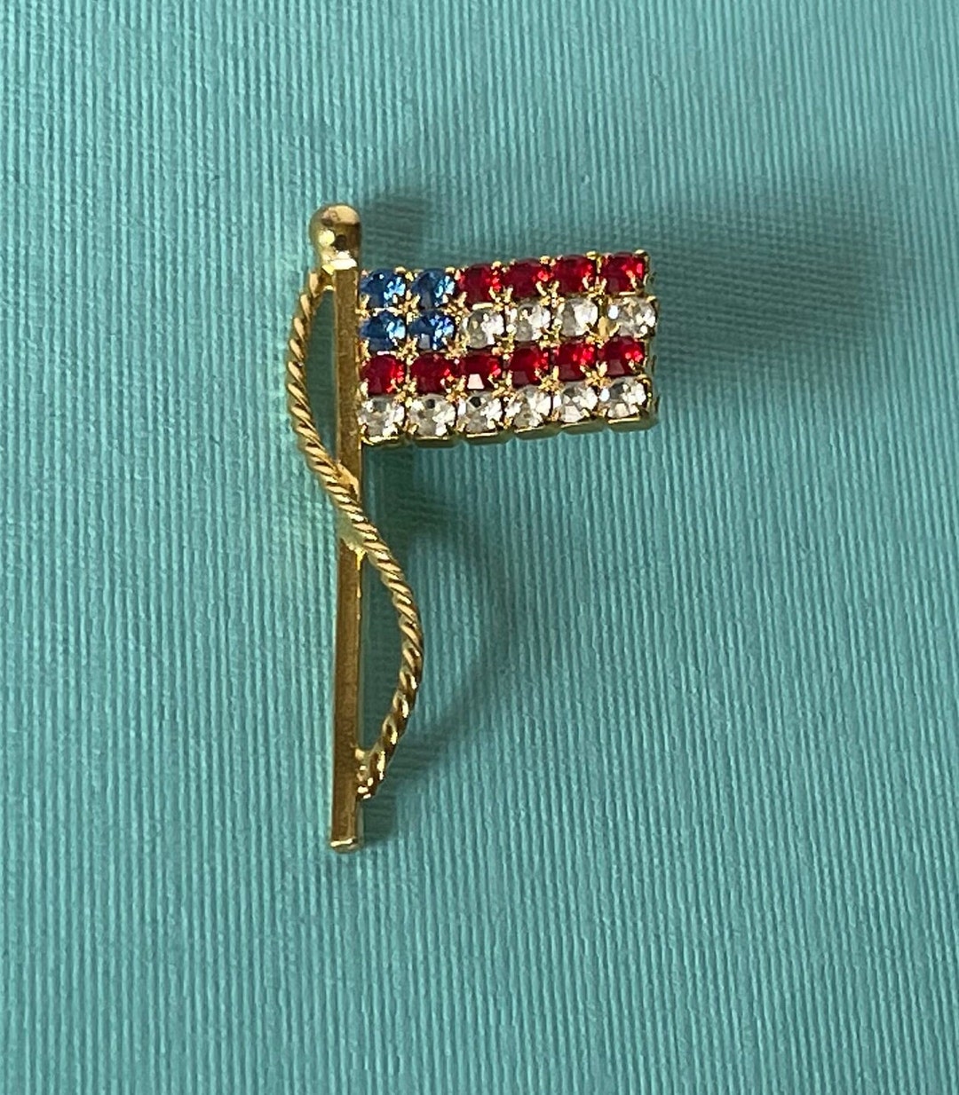 Vintage American Flag Lapel Pin, Rhinestone USA Flag Brooch, MAGA ...