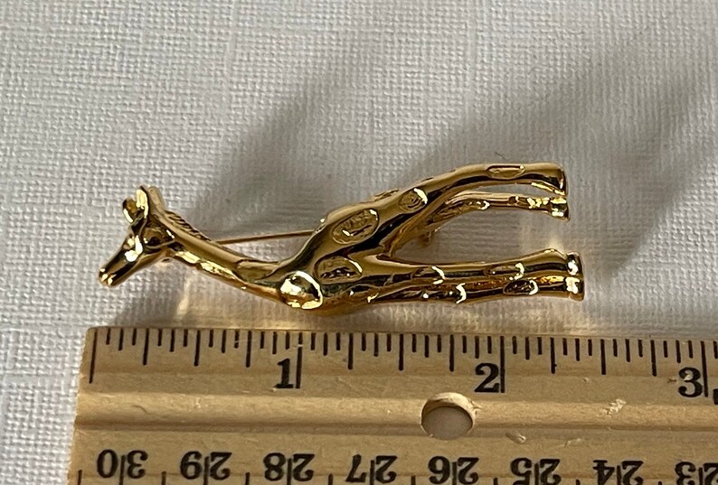 Vintage Giraffe Pin, Signed Giraffe Pin, Gold Giraffe Pin, Animal Pin ...