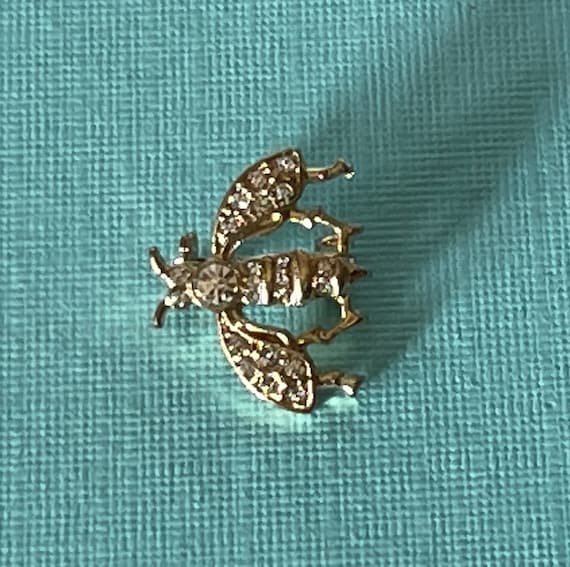 Vintage Rhinestone Bee Pin Gem