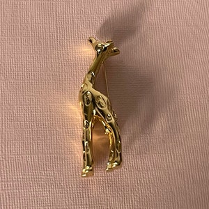 Vintage Giraffe Pin, Signed Giraffe Pin, Gold Giraffe Pin, Animal Pin ...