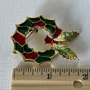 Vintage Wreath Brooch, Gold Wreath Pin, Green and Red Wreath, Christmas ...