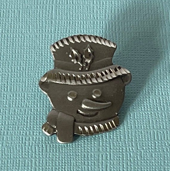 Vintage Frosty the snowman pin, snowman pin, silver s… - Gem