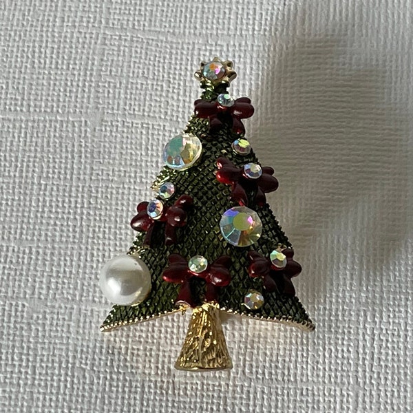 Christmas Tree Pin - Etsy