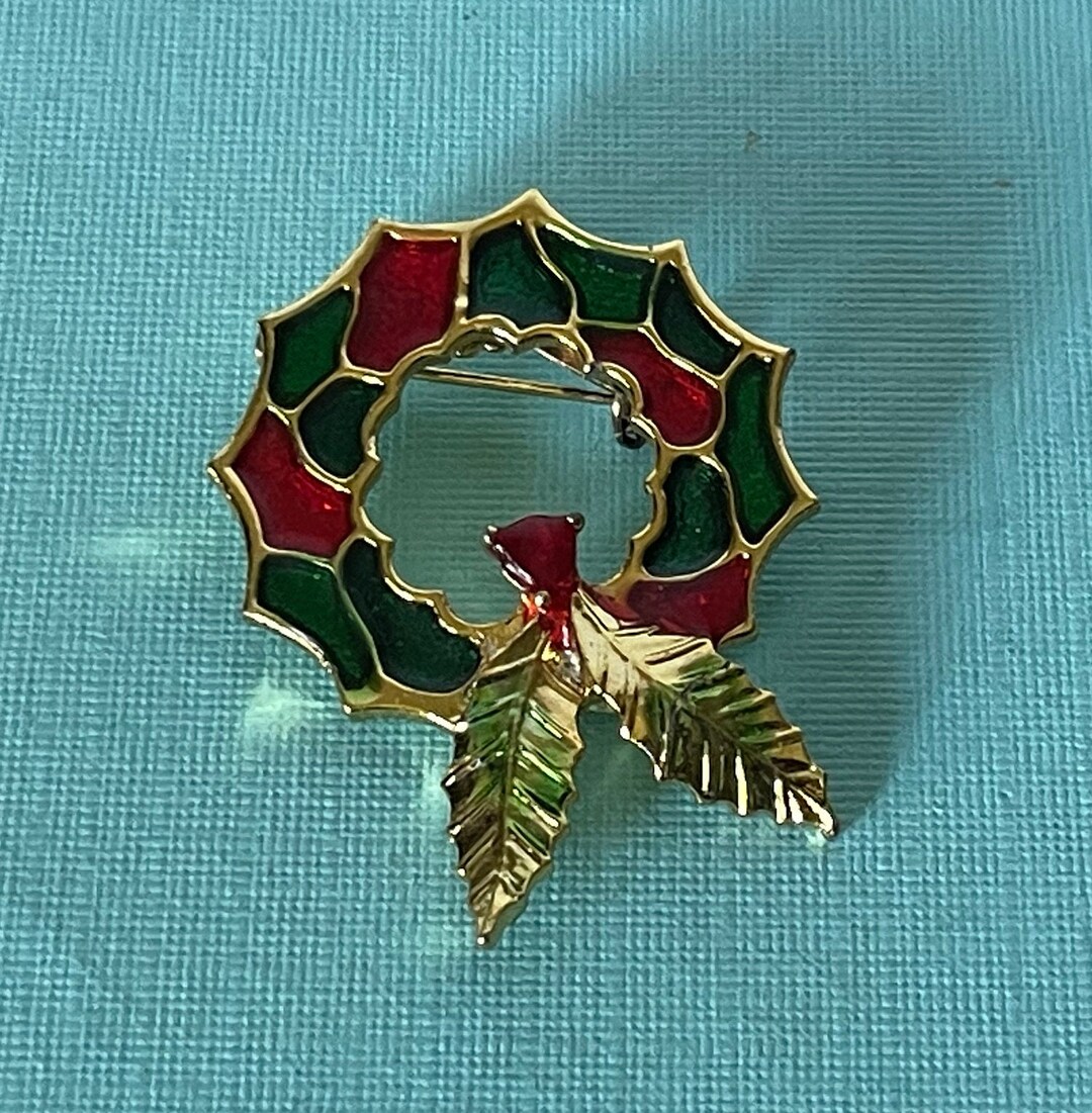 Vintage Wreath Brooch, Gold Wreath Pin, Green and Red Wreath, Christmas ...