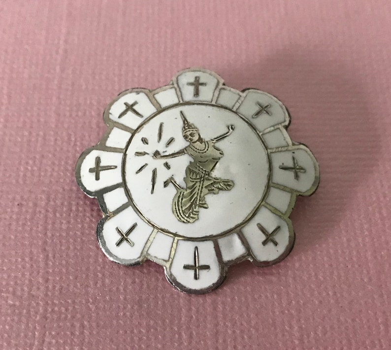 Vintage Siam Sterling Silver Pin Signed Siam 925 Sterling | Etsy Vintage Siam Sterling Silver Pin Signed Siam 925 Sterling | Etsy