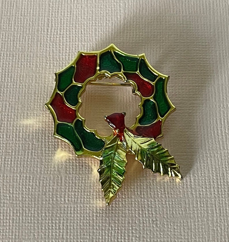 Vintage Wreath Brooch Gold Wreath Pin Green and Red Wreath | Etsy