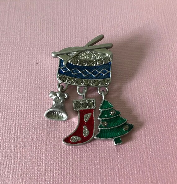 Vintage Christmas pin drummer boy pin Christmas dangle pin | Etsy
