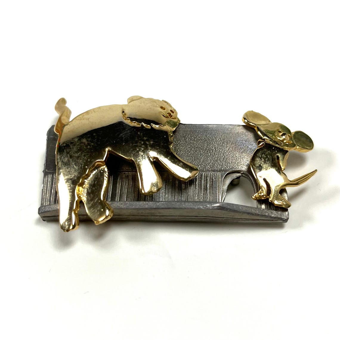Vintage Ultra Craft Signed Pin Brooch Cat and Mouse Silver & Gold Tone ...