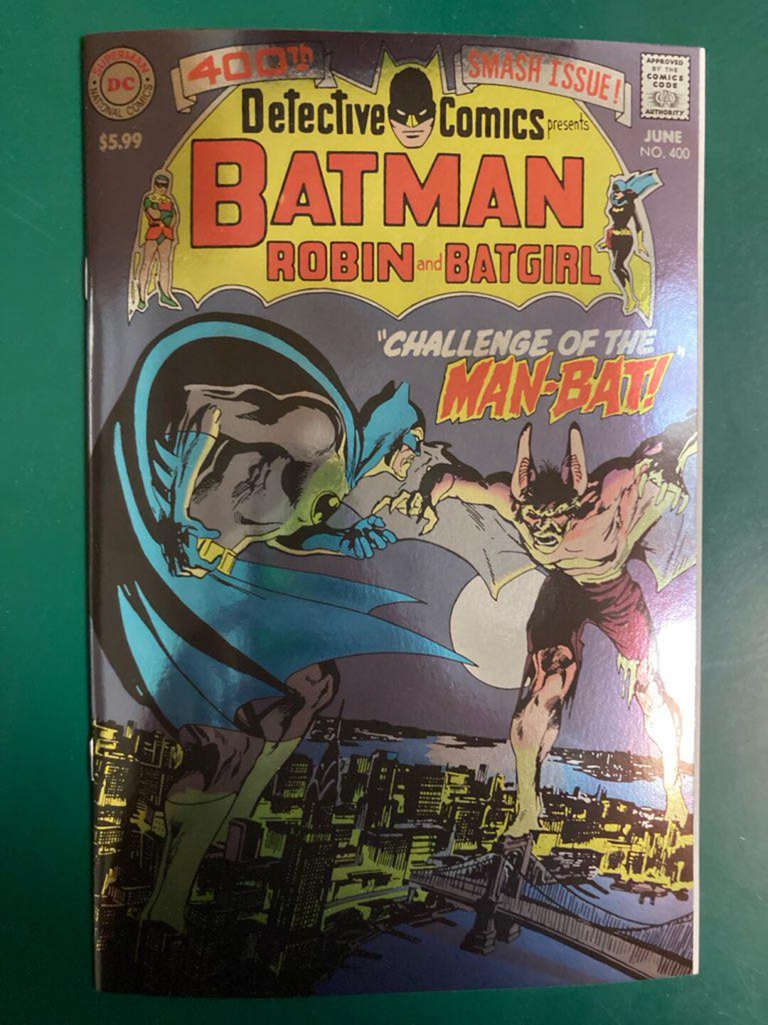 Detective Comics # 400 Comic by DC Comics (foil Cover Reprint) - Etsy
