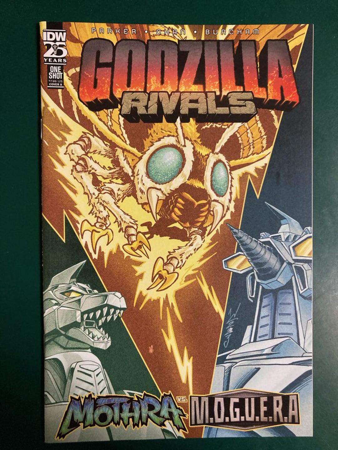 Godzilla Rivals: Mothra Vs. Moguera # 1 Comic by IDW Comics - Etsy