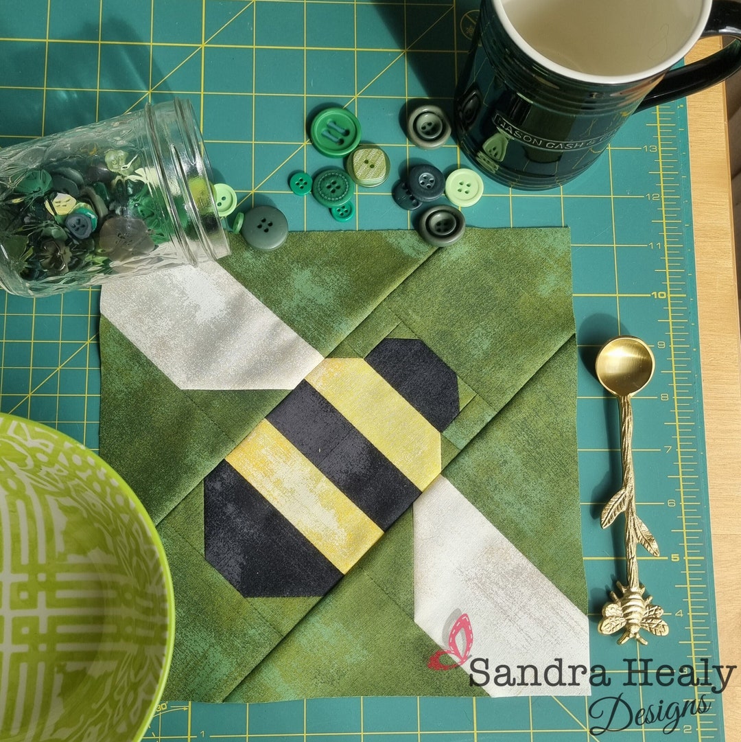 Bee Quilt Block Pattern: Machine Pieced (PDF Digital Download) - Etsy
