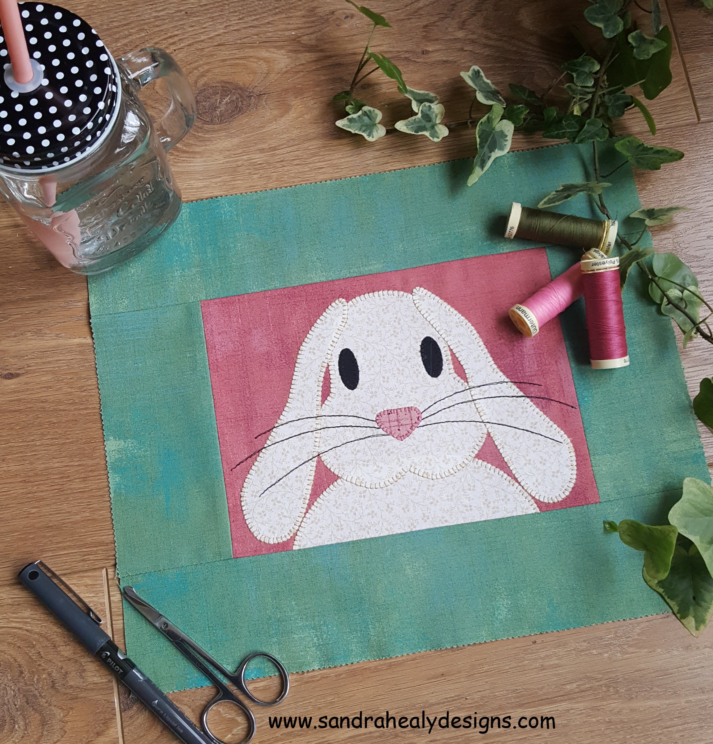 Bunny Rabbit Applique Quilt Pattern: Baby Cot, Wall Hanging (digital ...