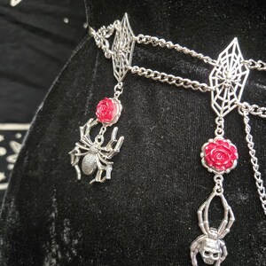 Spiders and Gemstone Webb Chained Belt # Spider Lovers Belt #altar ...