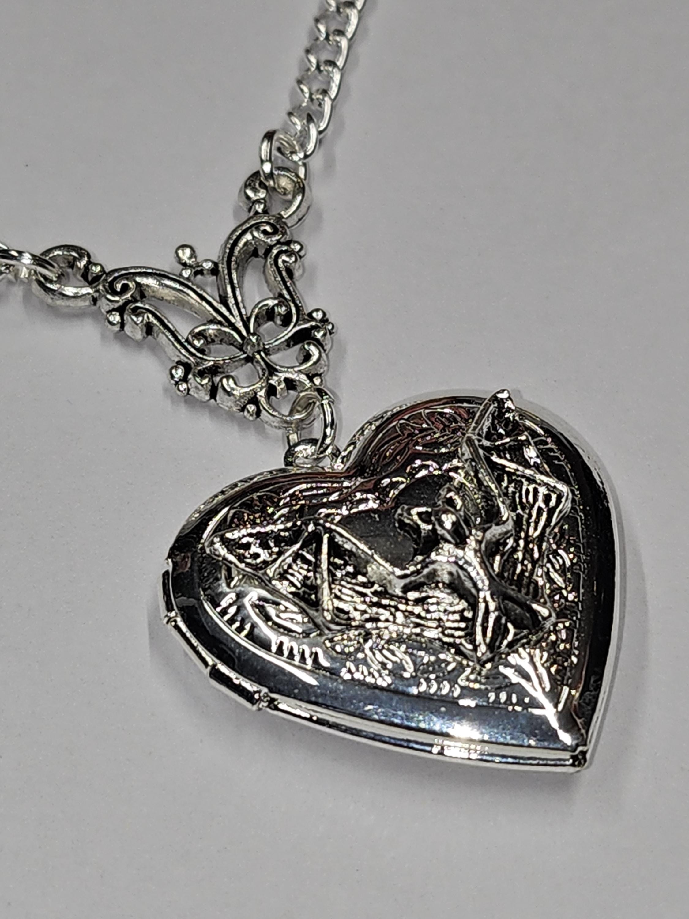 Gothic Vampire Bat Locket Necklace Made to Measure This Locket is a ...