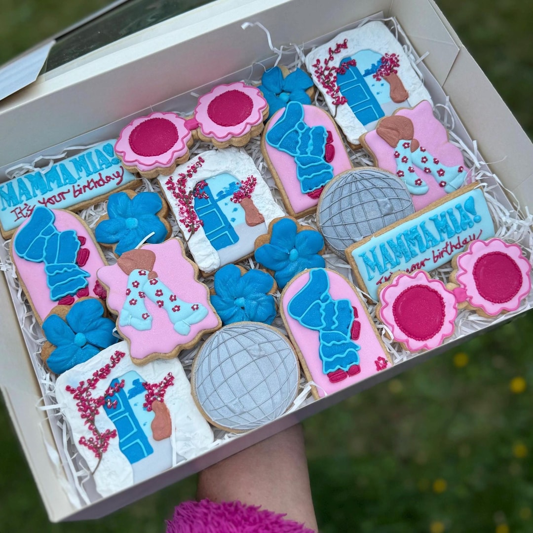 Mama Mia Sugar Cookies | Personalised Cookies | Dancin Queen | Party ...