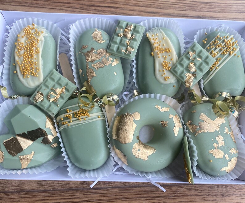 Cakesicles Birthday Cakesicles Treat Box Personalised - Etsy