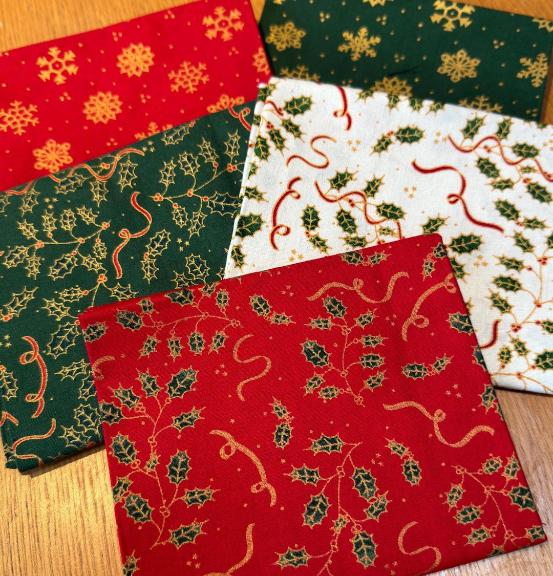 Christmas Fabric Fat Quarter Bundle: Holiday Quilting Cotton, 5 Prints ...