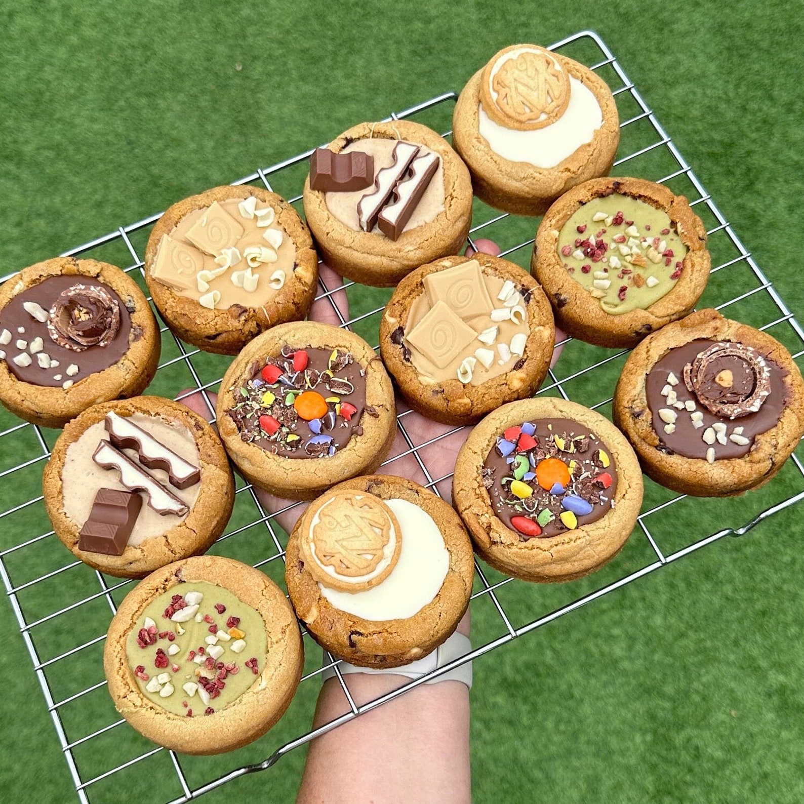 Luxury Stuffed Cookies Box | NYC Cookies UK | Chocolate Cookie Gift ...