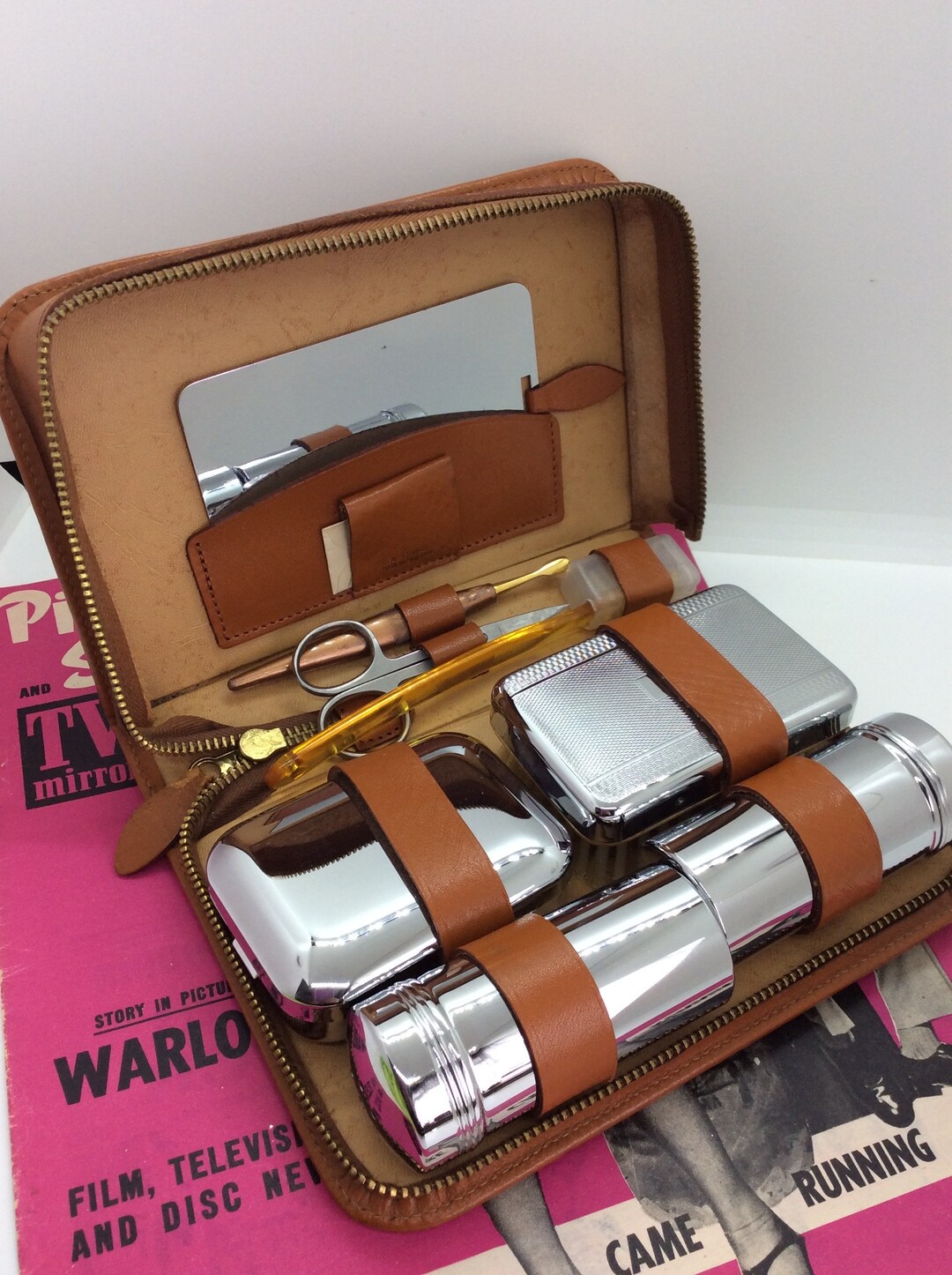 Vintage Gentlemans Travel Case With Accessories in Leather Case - Etsy UK