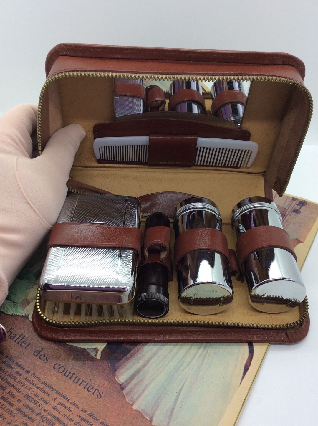Vintage Gentleman’s Travel Case With Accessories in Leather Case - Etsy