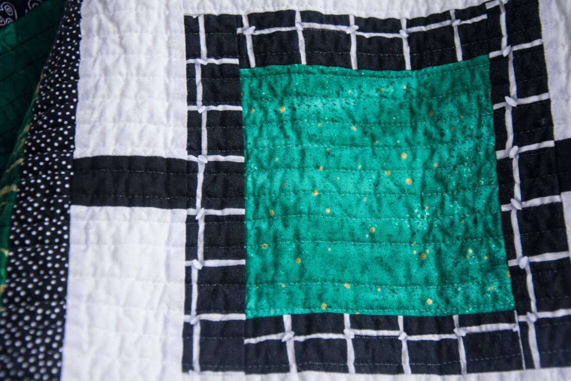 String of Emeralds Modern Quilt - Etsy Canada