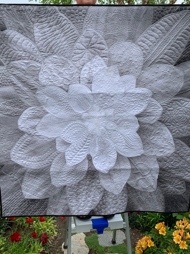 Dream Big Dahlia Panel by Hoffman Fabrics Slate - Etsy Hong Kong