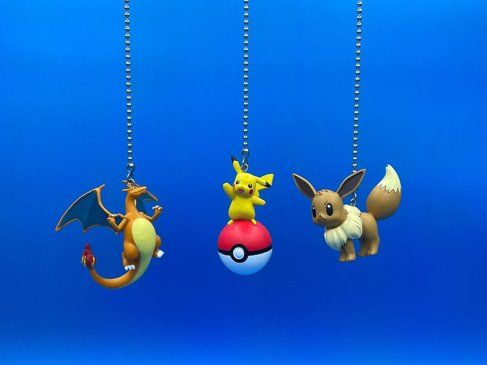 Pikachu En Eevee Schattig Pokémon Center: Graduation Pikachu & Eevee