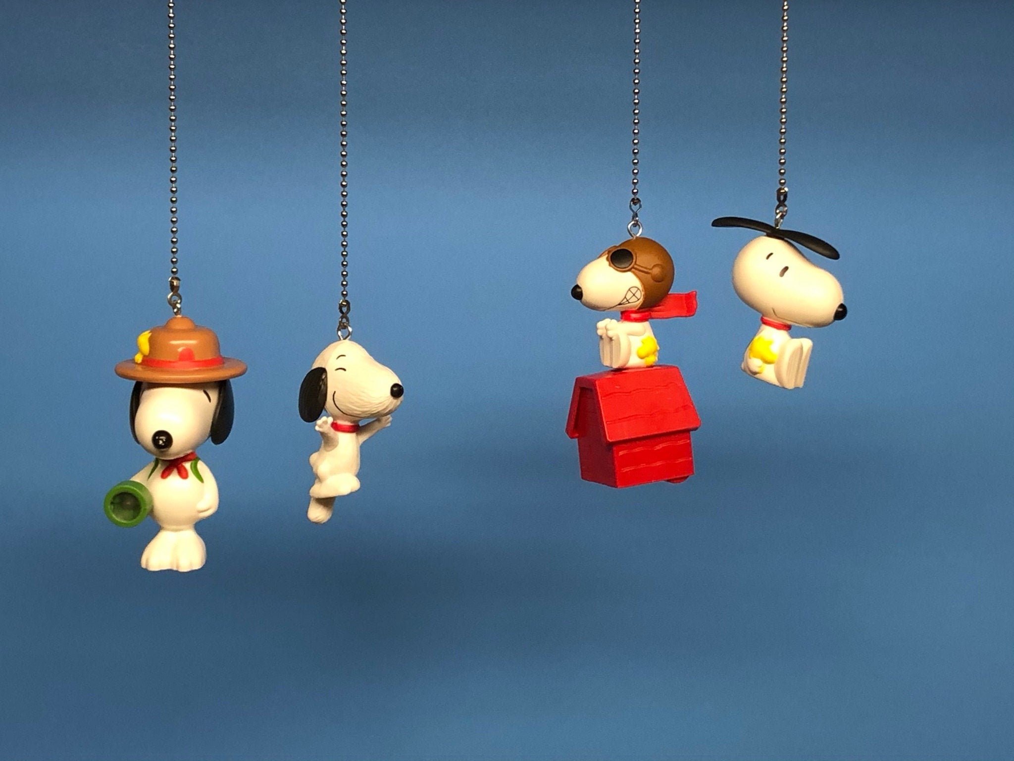 Snoopy Working Out