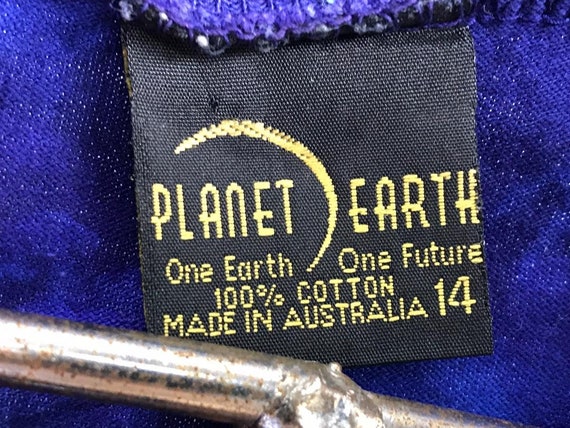 Vintage Planet Earth One Earth One Future Bottlenose… - Gem