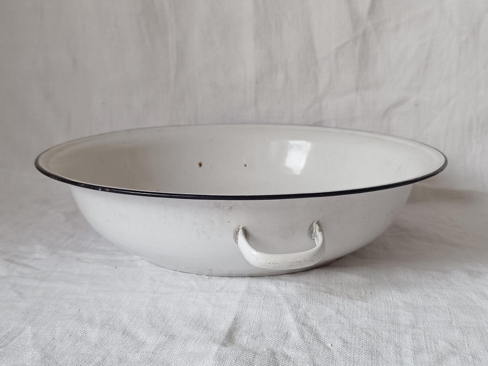 Vintage French Enamel Basin: White With Blue Rim, Farmhouse Decor - Etsy