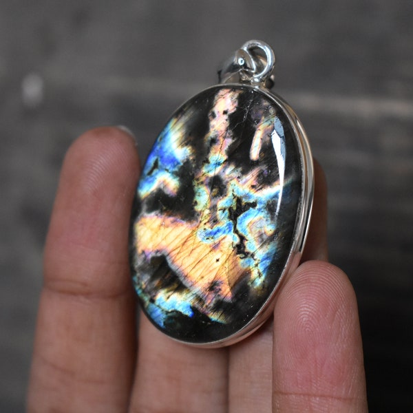 Spectrolite Pendant - Etsy