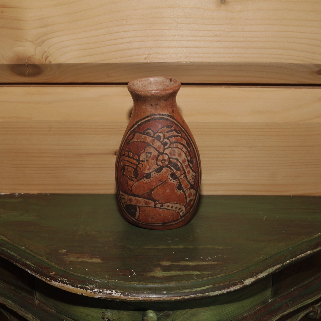 Vintage Mayan Mexico Pottery Vase - Hand Made Painted Mexican Vase ...