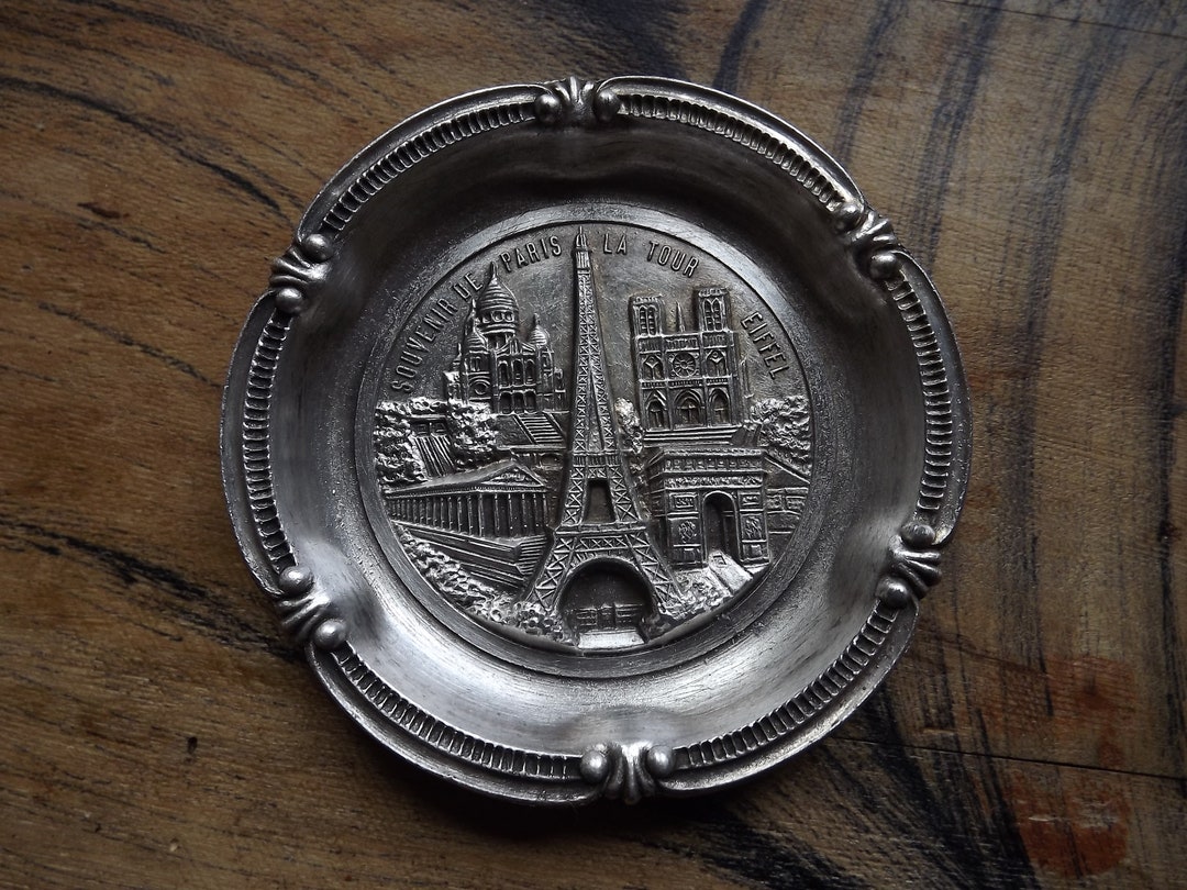 Souvenir De Paris Eiffel Tower Round Tray - Parisian Monuments Ring ...
