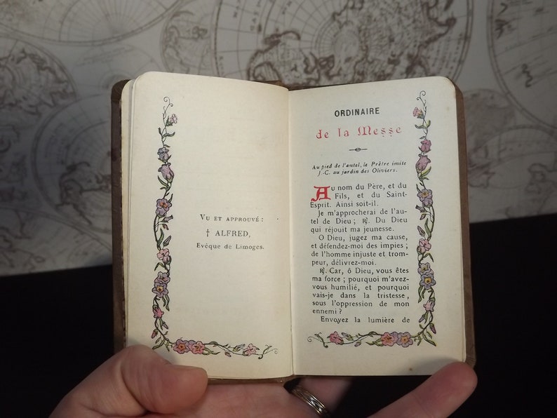 Antique Set of 2 French Missals Manuel Du Chrétien 1918 - Etsy