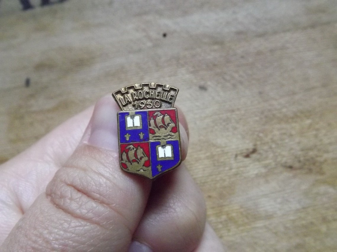 Set of 2 Vintage French Pins Badges - Brass Green WW2 Pin J.decat Vichy ...