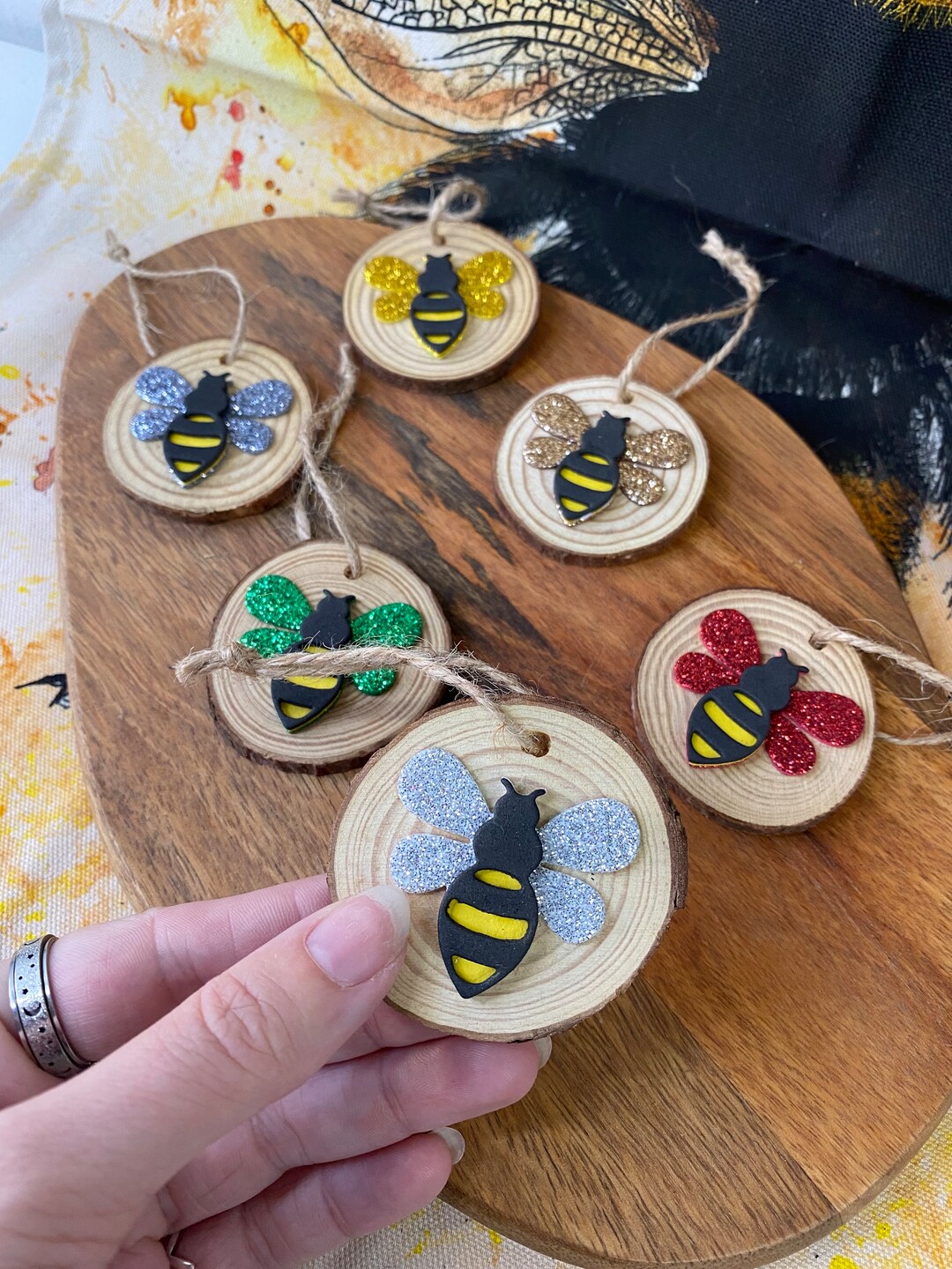 6x Bee Christmas Tree Ornament / Log Slice Hanging Decor / - Etsy UK