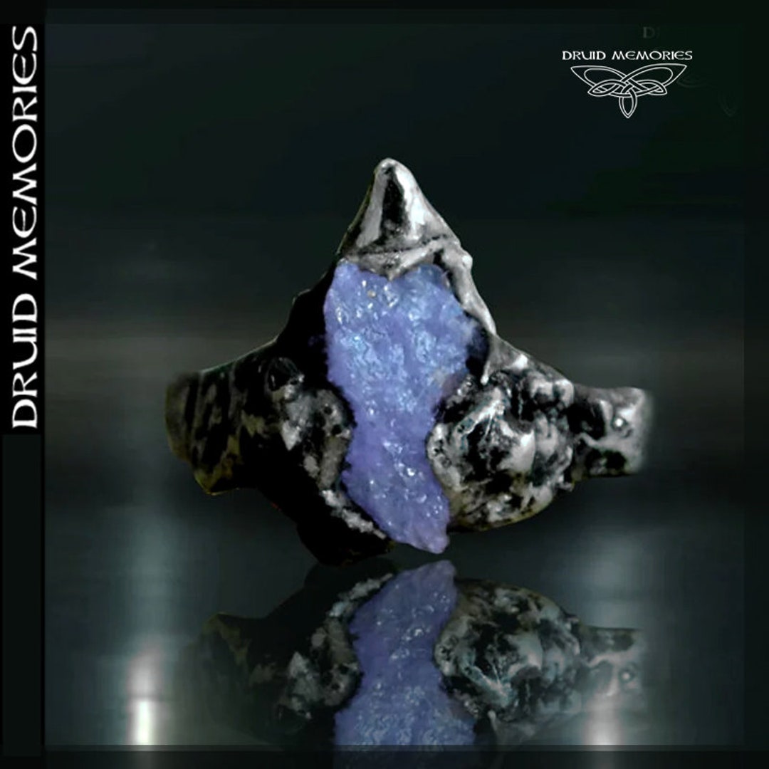 Tanzanite Ring "berua", Druid Ceremonial Ring - Etsy