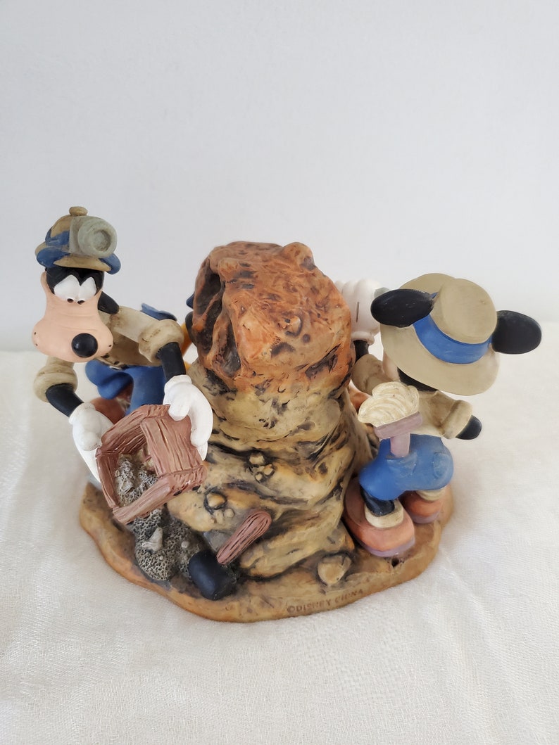 Disney's Big Dig in the Boneyard Collectible Mickey Pluto - Etsy
