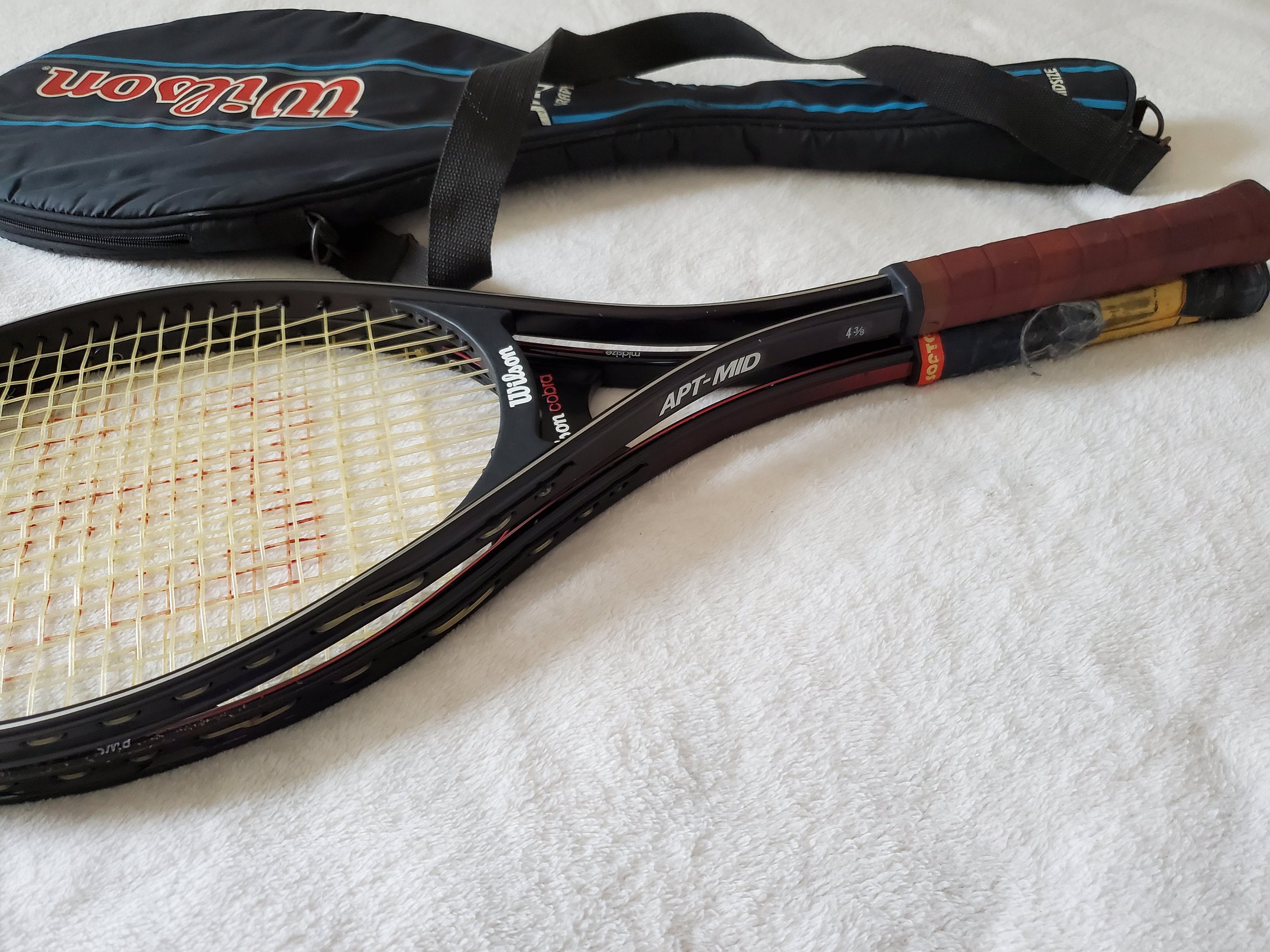 Vintage Tennis Rackets/racquets Wilson APT MID Wilson Cobra With Cover ...