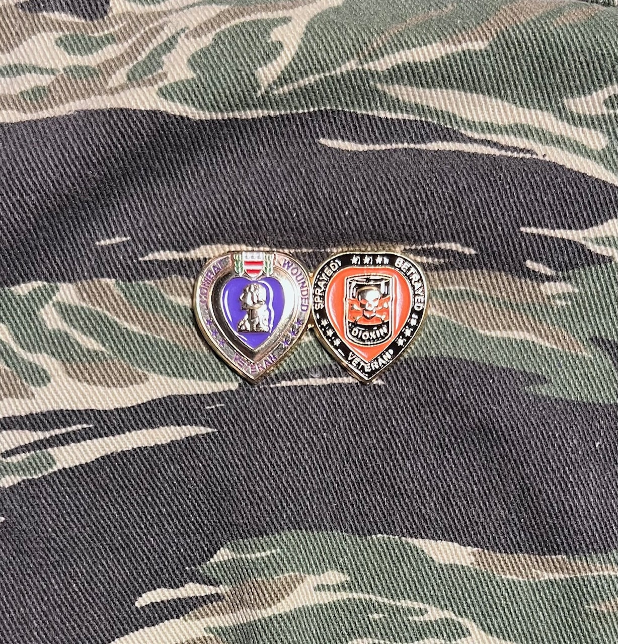 Purple Heart Combat Wounded and Agent Orange Combo Pin...army Marines ...