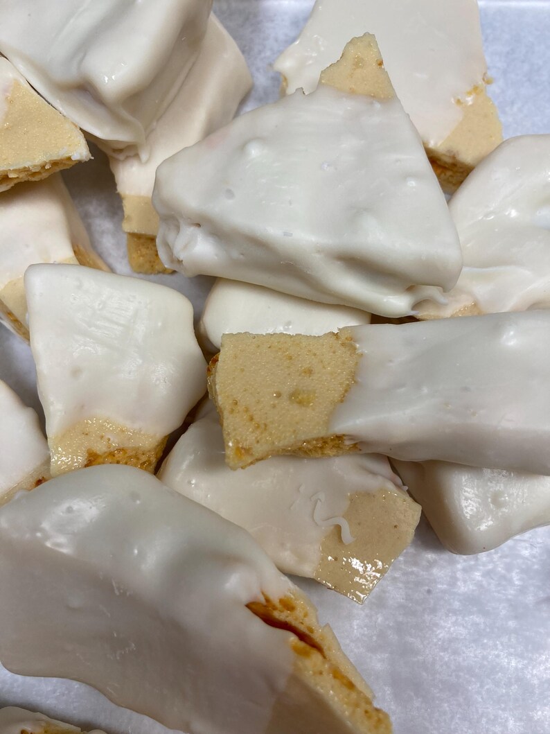 Old Fashioned Puff Crunchy Melt in Your Mouth Chocolate Coated Candy ...