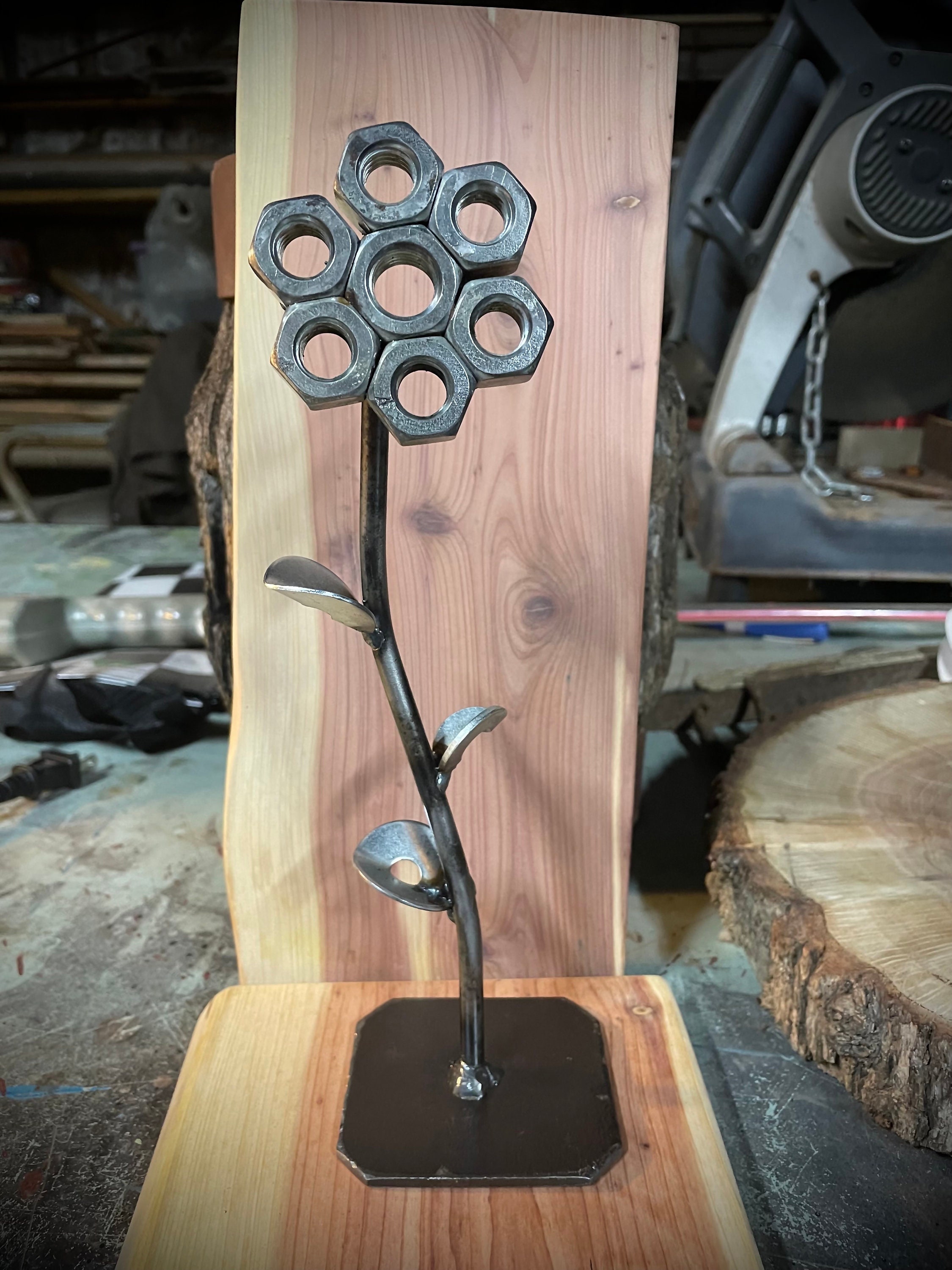Metal Flower, Daisy Welded Art Sculpture, Handmade Scrap Metal Flower ...