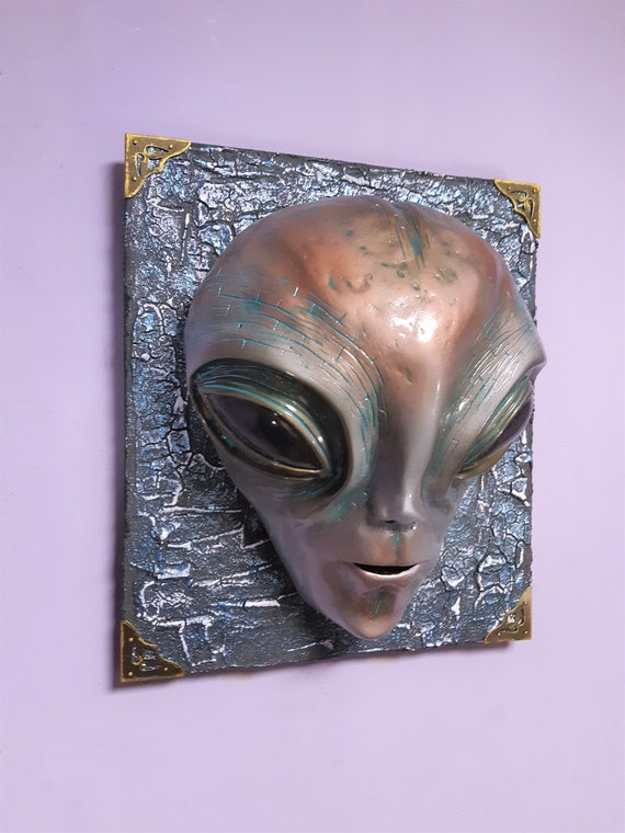 Alien head decor art Alien wall decor Sci Fi Fantasy art | Etsy