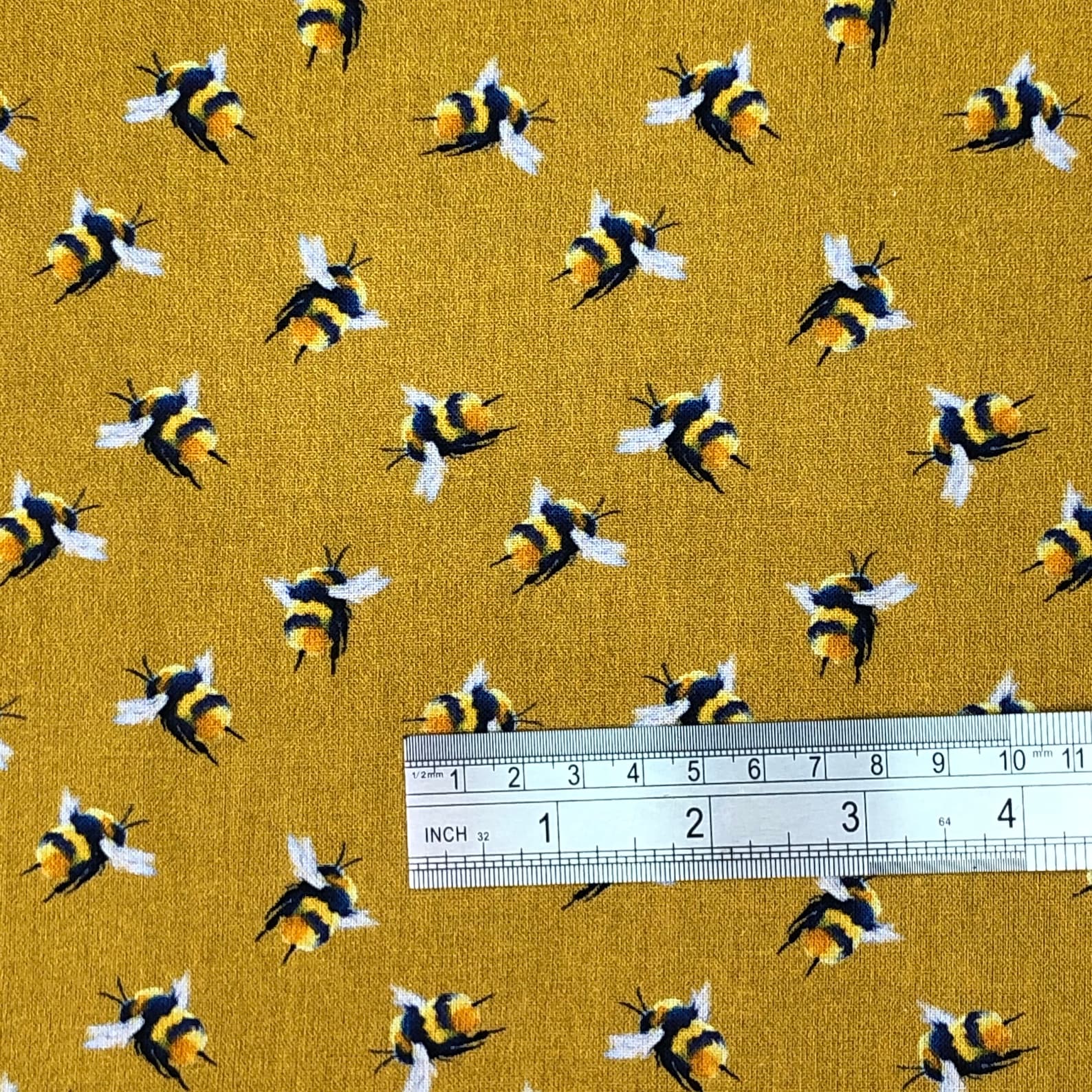 100% Cotton Bumble Bees Fabric-perfect for Facemaks Crafting Bagmaking ...