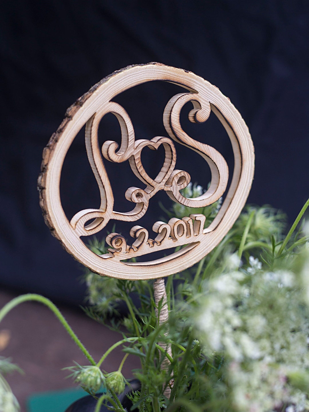 Custom Wood Slice Cake Topper Rustic Charm for Your Wedding Cake ...
