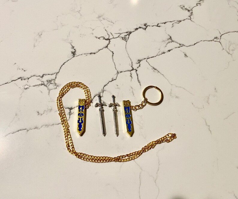 Zelda Master Sword Necklace or Keychain With Removable Sword - Etsy