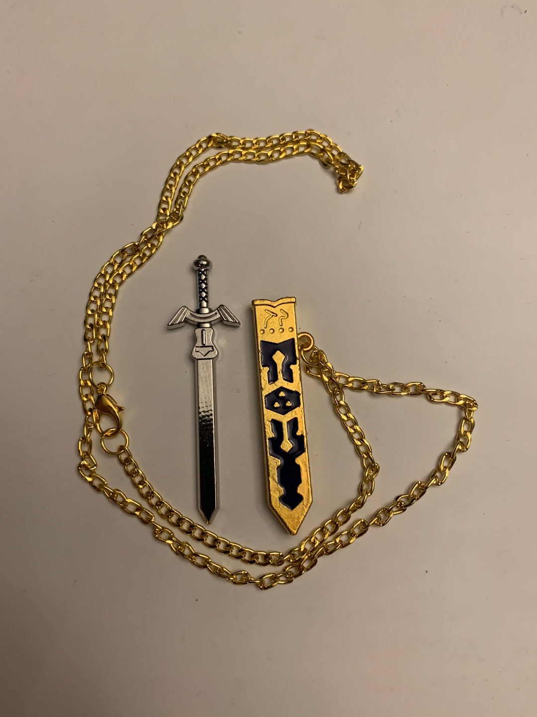 Zelda Master Sword Necklace Set: BOTW Removable Sword Pendants - Etsy