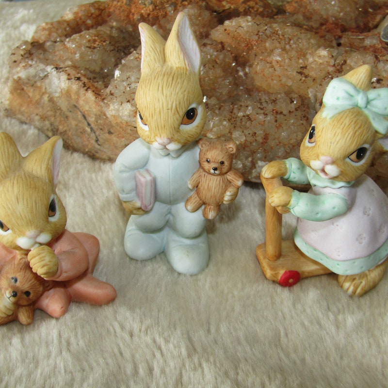 Homco Bunnies - Etsy